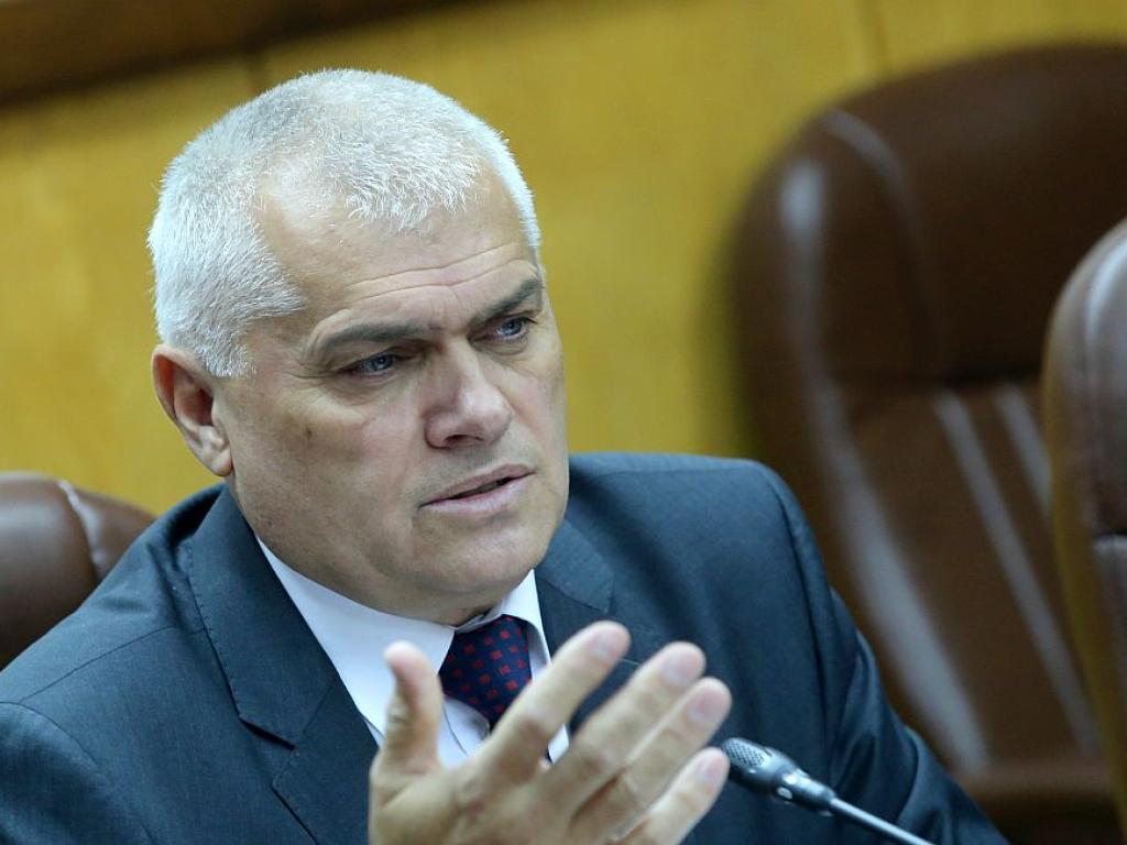 Валентин Радев: Ситуацията е кризисна, опасността реална - България ...