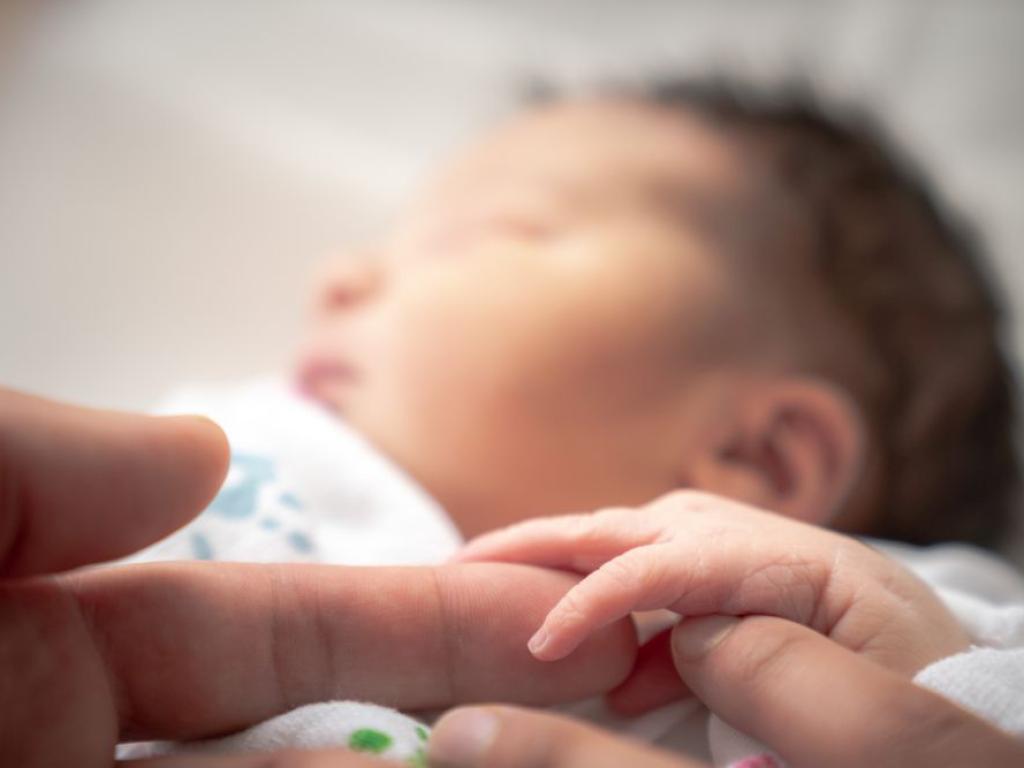 Първи обриви при новороденото: Как да реагираме адекватно? - Любопитно ...