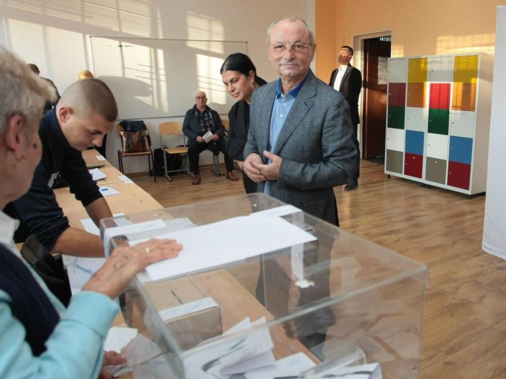 Ахмед Доган: Гласувах за бъдещето на България - България | Vesti.bg