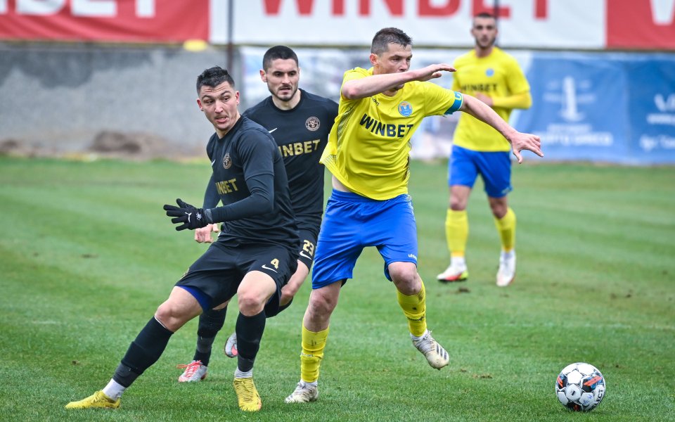 Крумовград отложи празненствата на Етър с домакинска победа - БГ Футбол ...