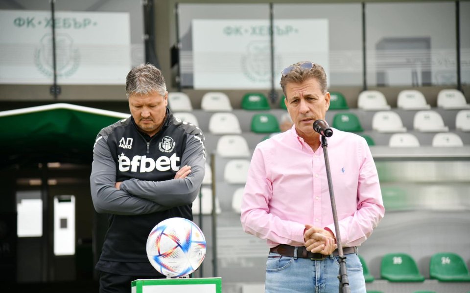 Хебър: Любо Пенев остава начело на отбора - БГ Футбол - efbet Лига ...