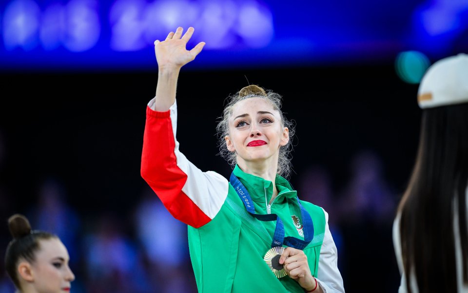 Ето кои ще развеят българския флаг на закриването на Олимпиадата - Още спорт - Париж 2024 - Gong.bg