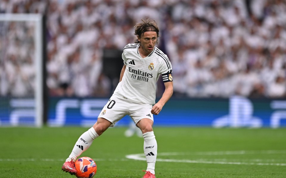 Модрич каца в Милано: Много съм щастлив, че съм тук /видео/ | Gong.bg