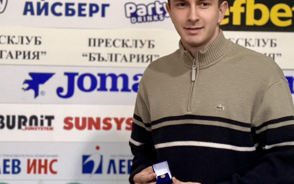 Славия обяви срока на договора на Балов в Звезда | Gong.bg