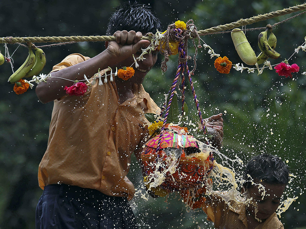 Раждането на Кришна - Сн. 16 Фото галерии | Vesti.bg